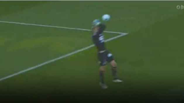 Swedish goalkeeper earns red card 44 seconds into match