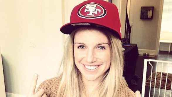 Matt Stafford's girlfriend Kelly Hall dancing in a bikini - Page 10 of 12