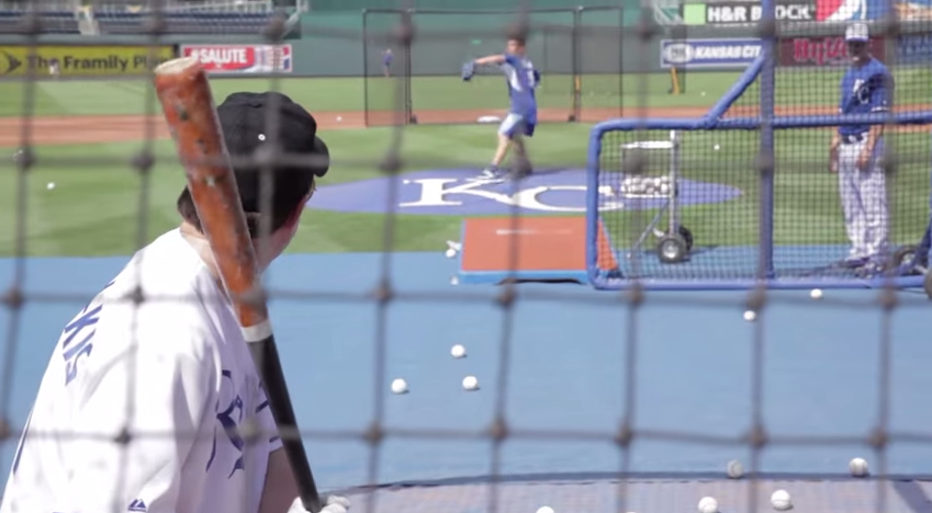 Jeremy Guthrie Pitches Batting Practice For Paul Rudd, Jason Sudeikis ...