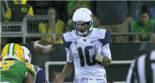 GIF: Washington QB Cyler Miles Was Not Ready For The Snap