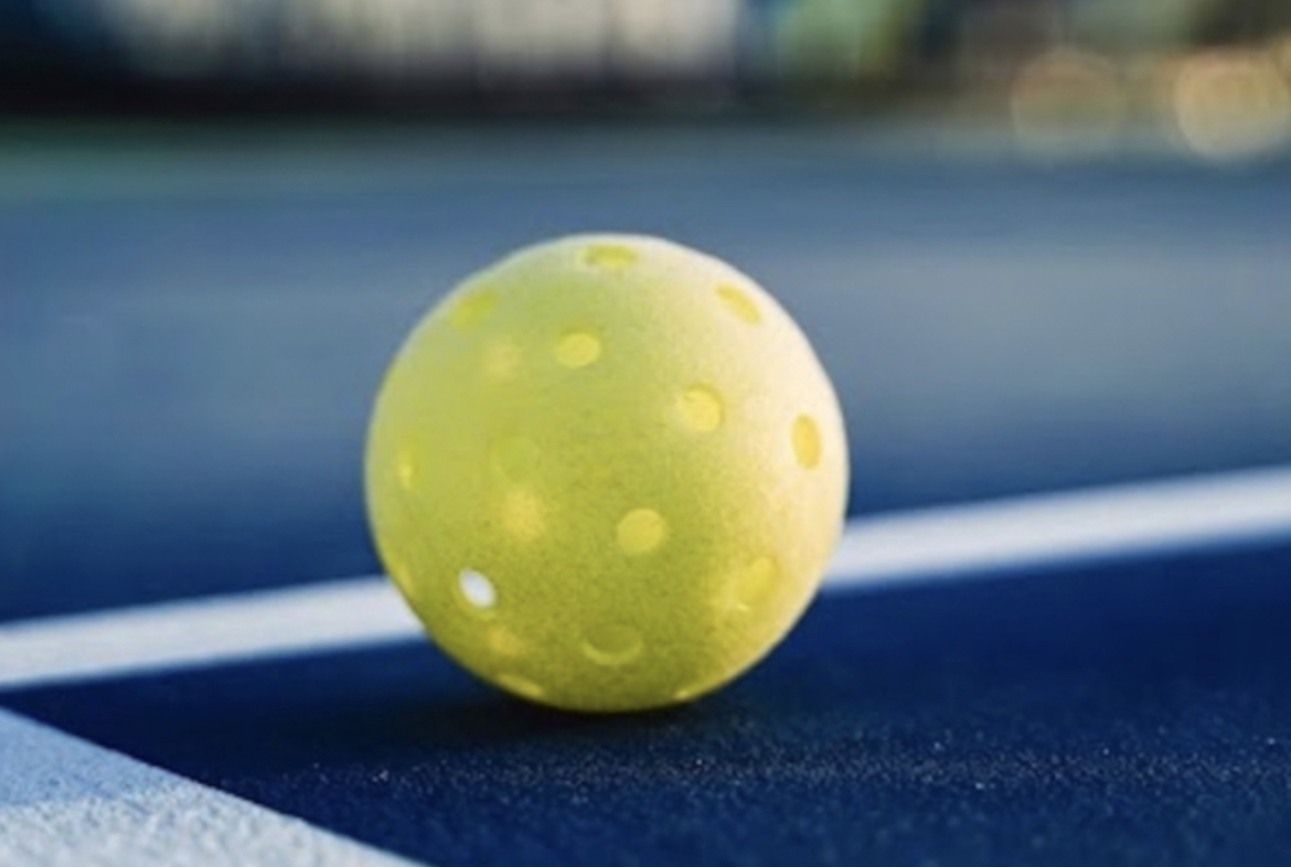 Watch: How To Hit A Two-Handed Backhand In Pickleball